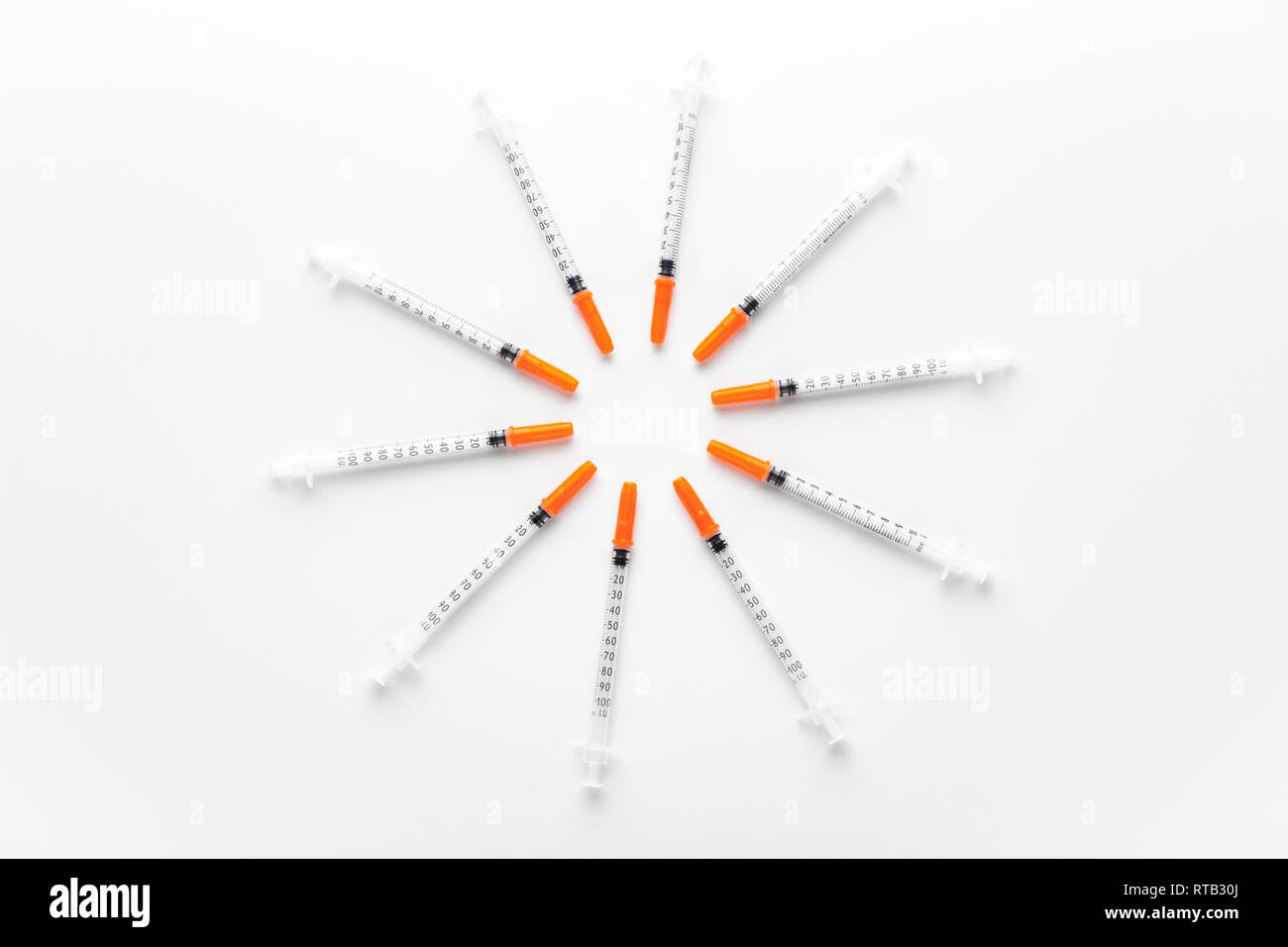 Insulin syringes hi-res stock photography and images - Alamy