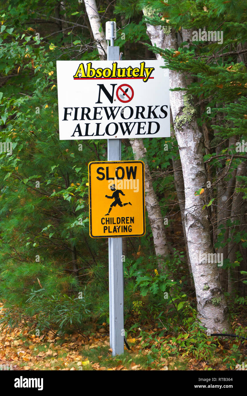 Safety sign no children hi-res stock photography and images - Alamy