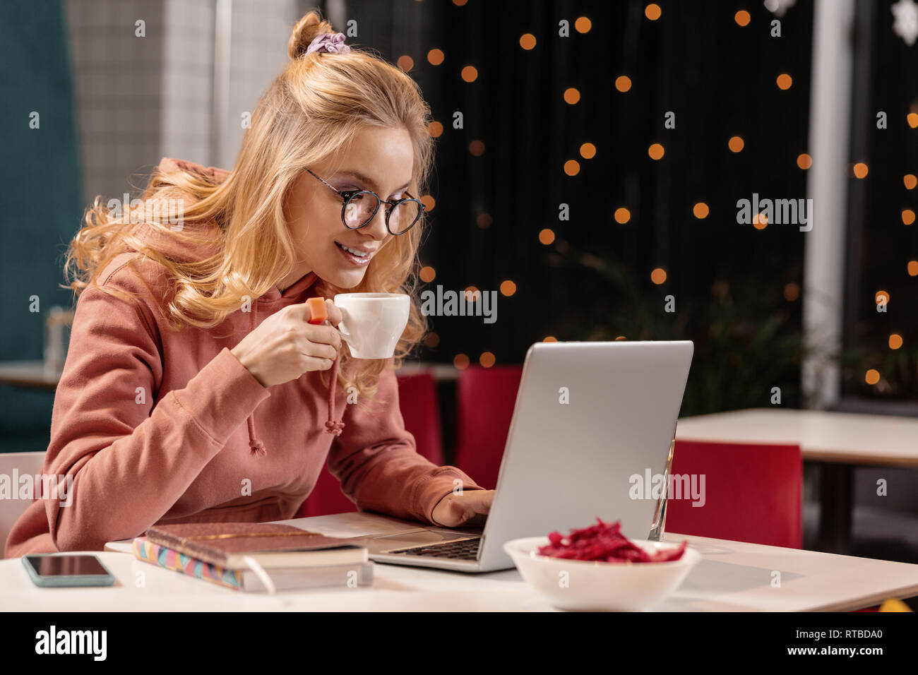 Self service tea and coffee hi-res stock photography and images - Alamy