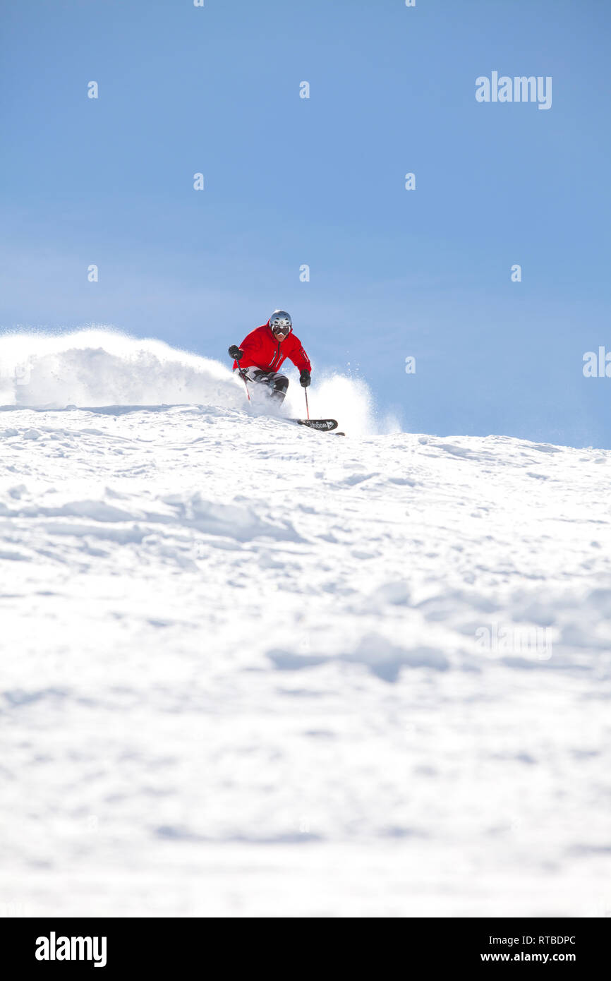 Action skiing hi-res stock photography and images - Alamy