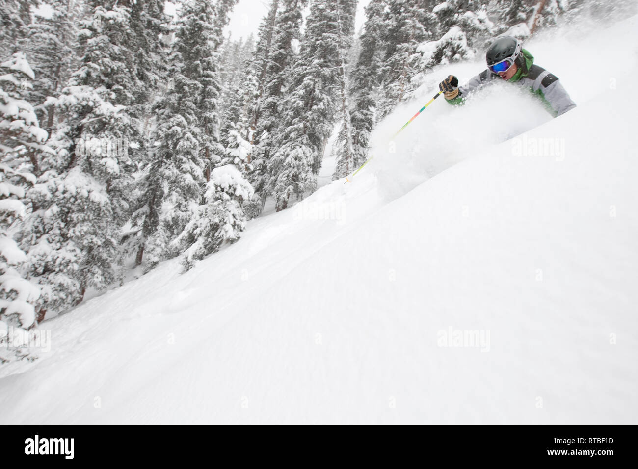 Snow Skiing action Stock Photo - Alamy