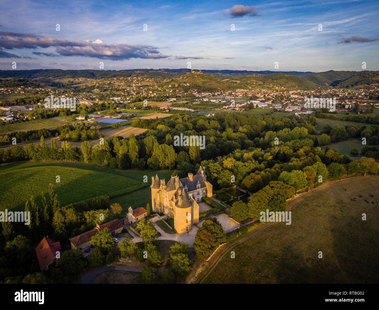 Montal castle hi-res stock photography and images - Alamy