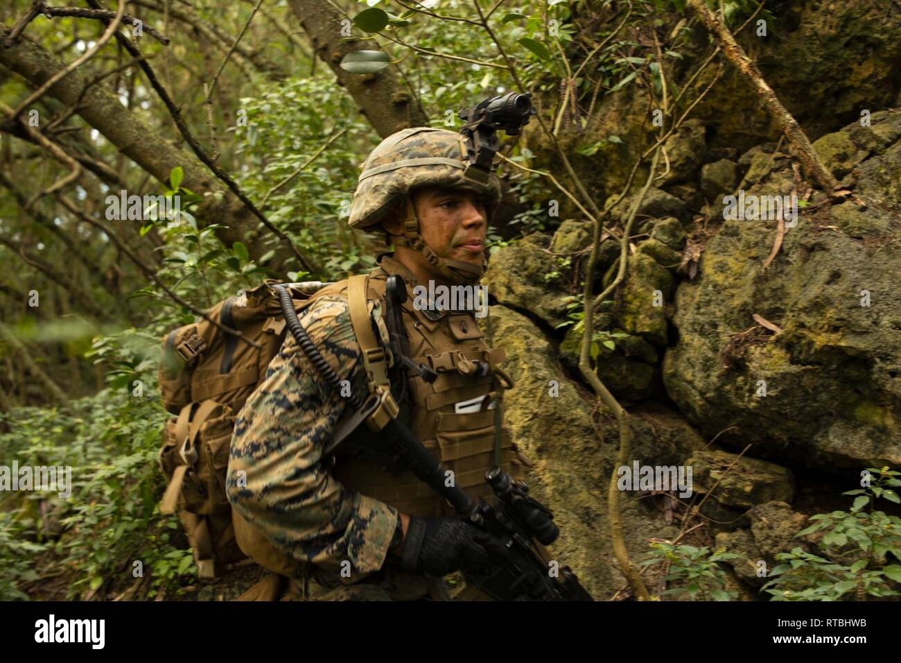 Rifle platoon field exercise hi-res stock photography and images - Alamy