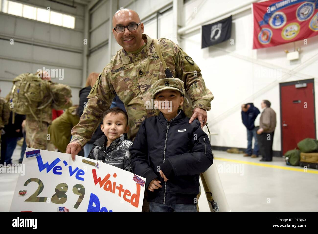 Middle class family rear hi-res stock photography and images - Alamy
