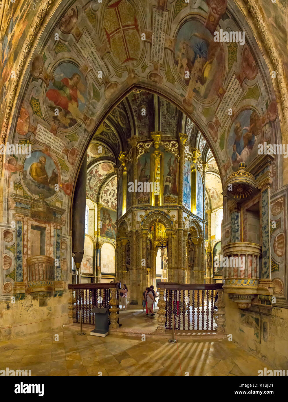 Convent of Christ, Tomar Castle / Castle of the Knights Templar Stock ...