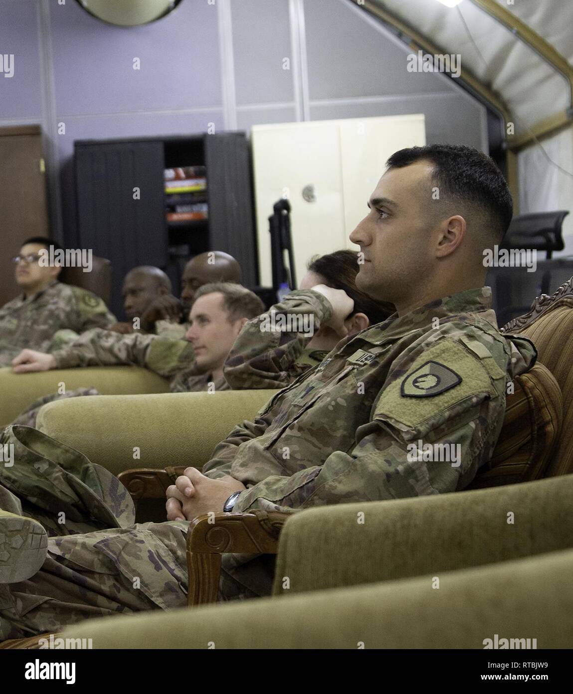 Army ace suicide intervention hi-res stock photography and images - Alamy