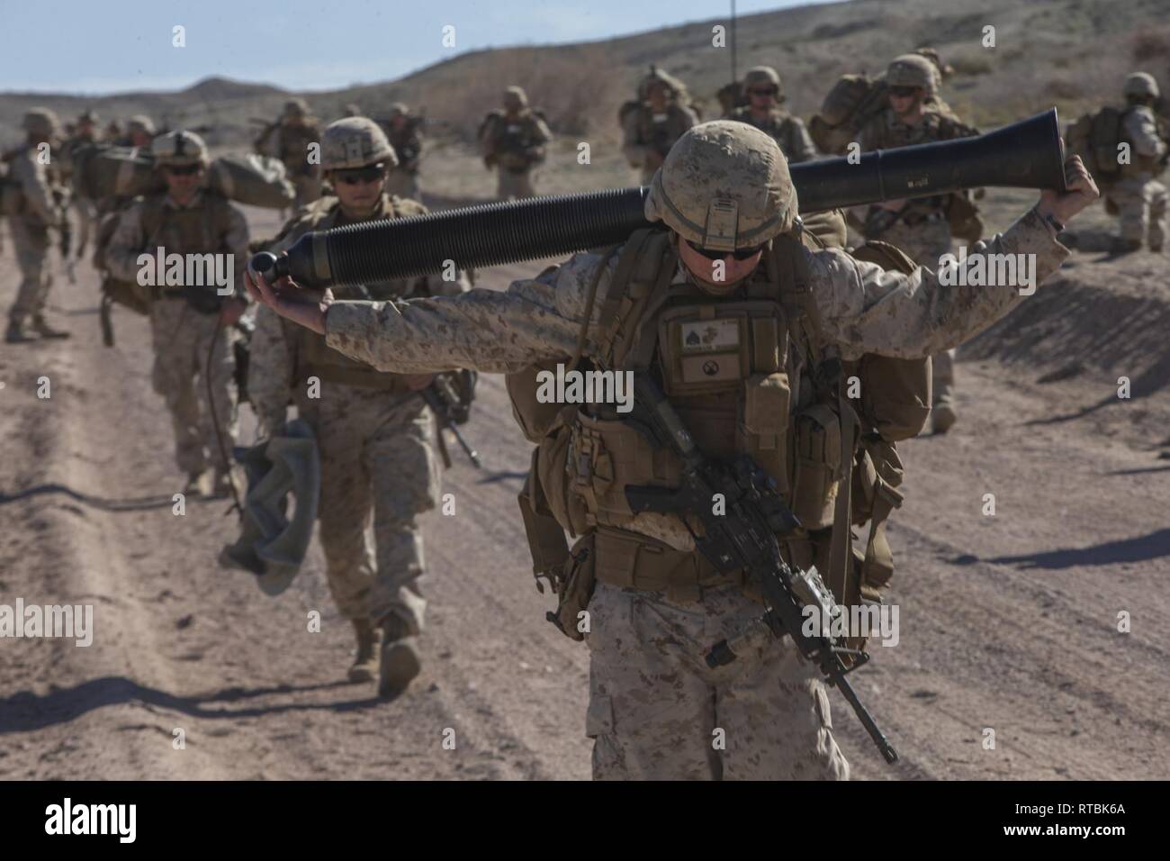 81mm mortar tube hi-res stock photography and images - Alamy