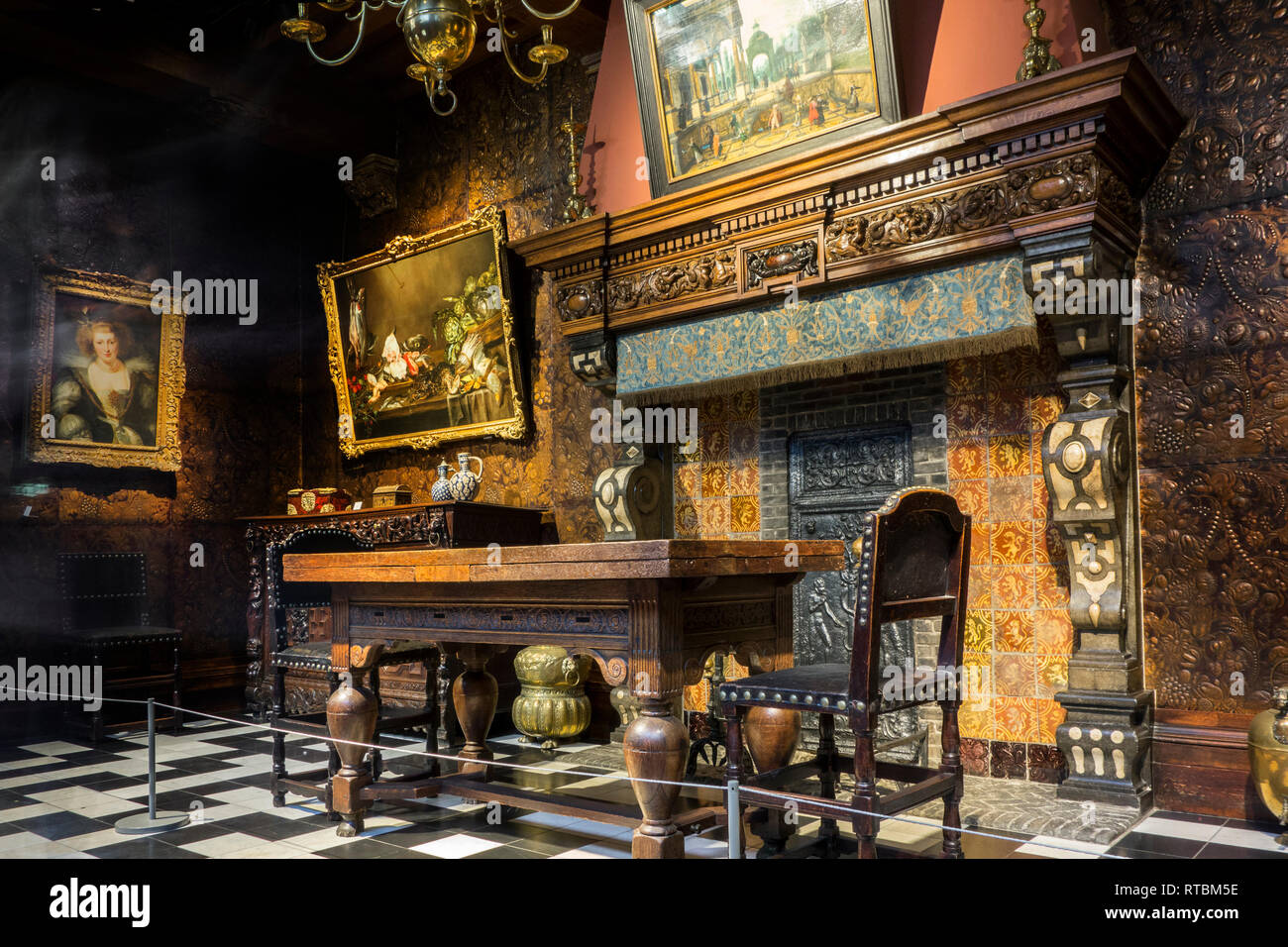 Dining room in the Rubenshuis / Rubens' House museum, former home and ...