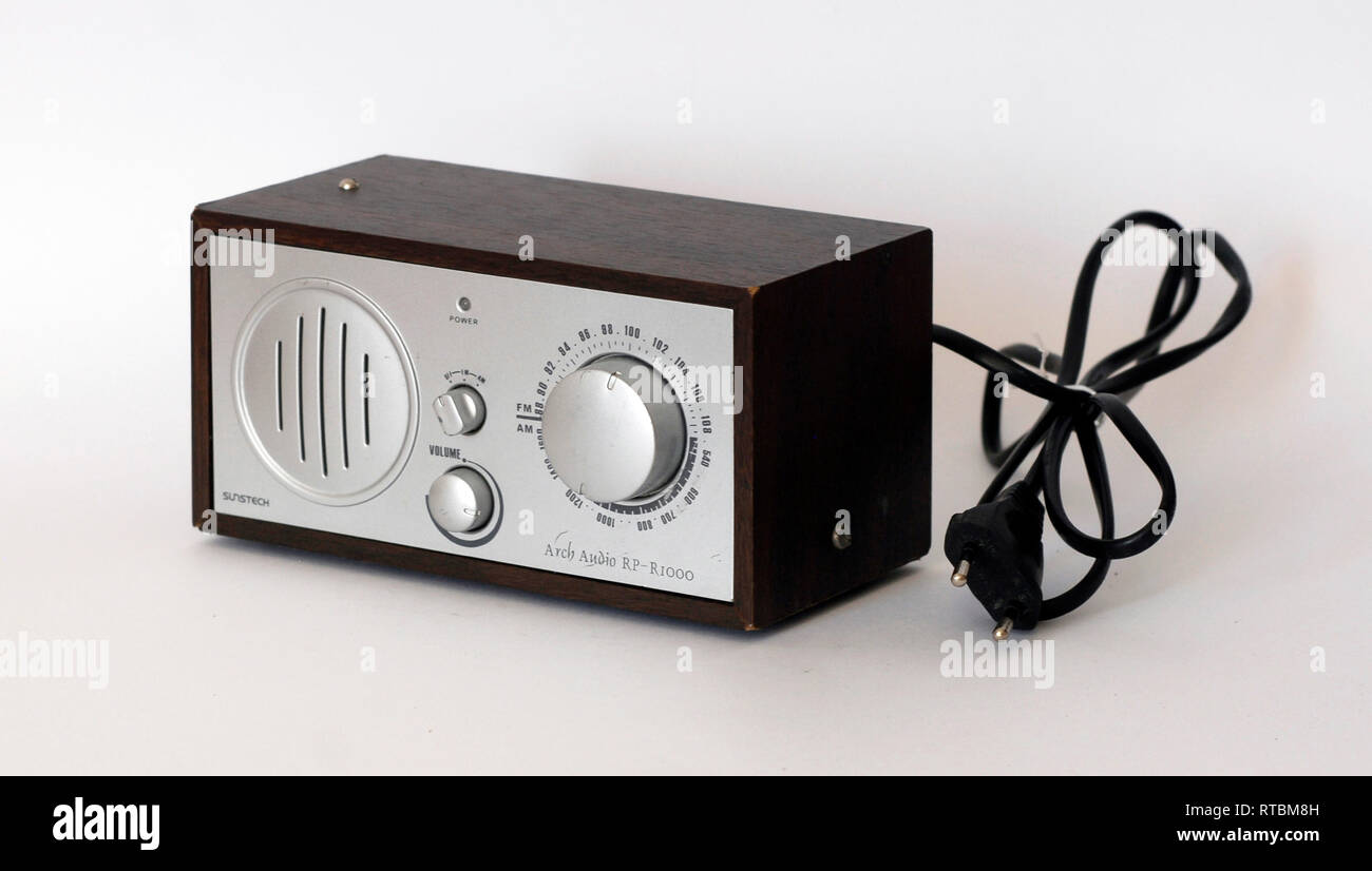Photograph of a vintage transistor radio, original from the 80s ...