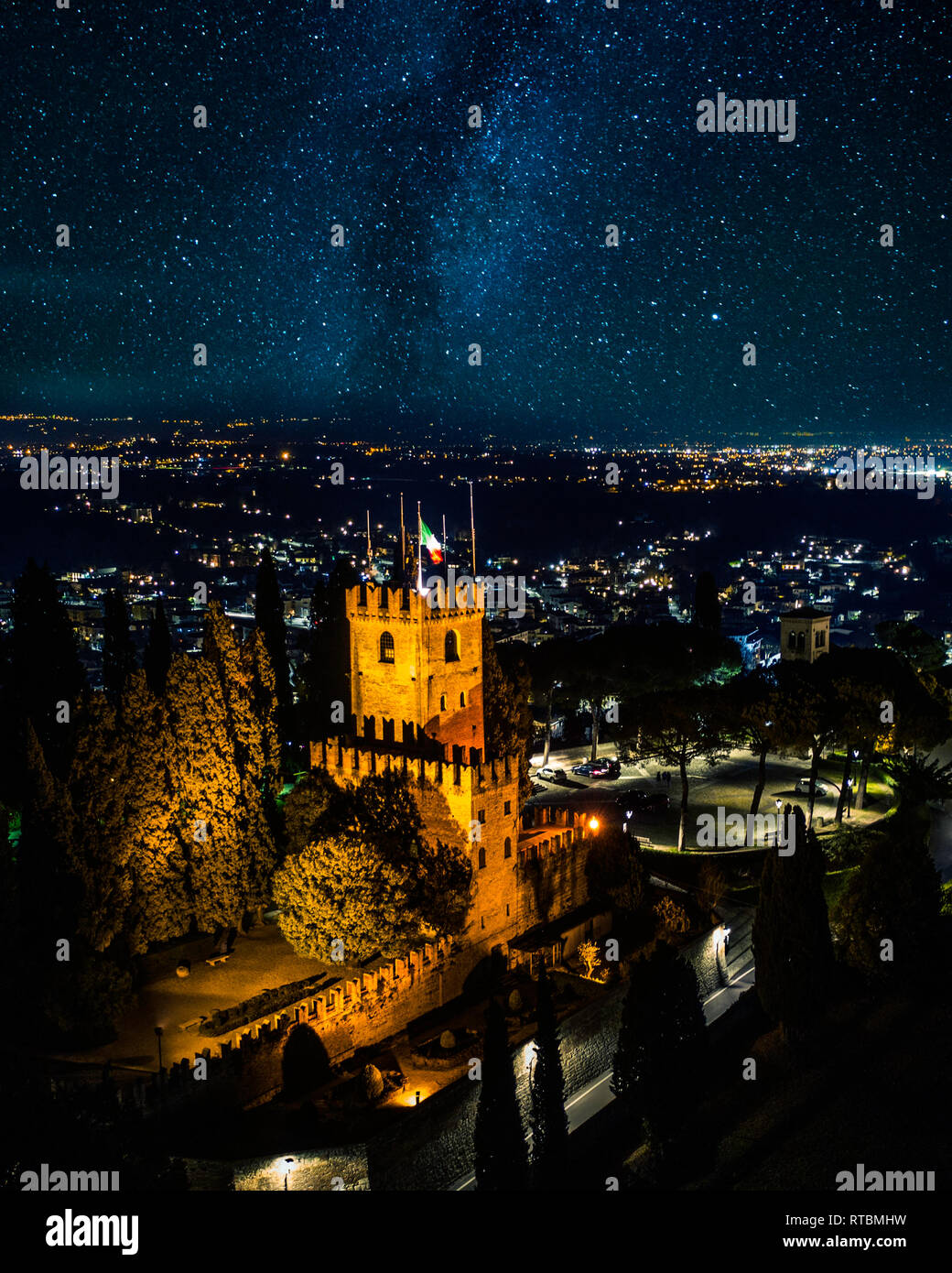 Night sky full of stars hi-res stock photography and images - Alamy