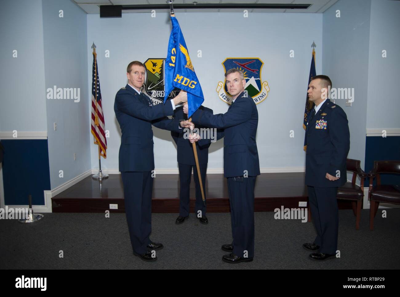 Oregon Air National Guard Col. Jonathan Vinson assumes command of the ...