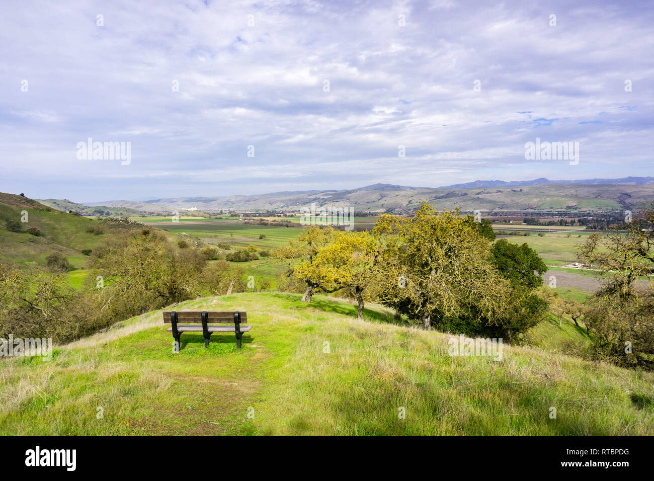 Valley overlook in Coyote Valley Open Space Preserve, California Stock ...
