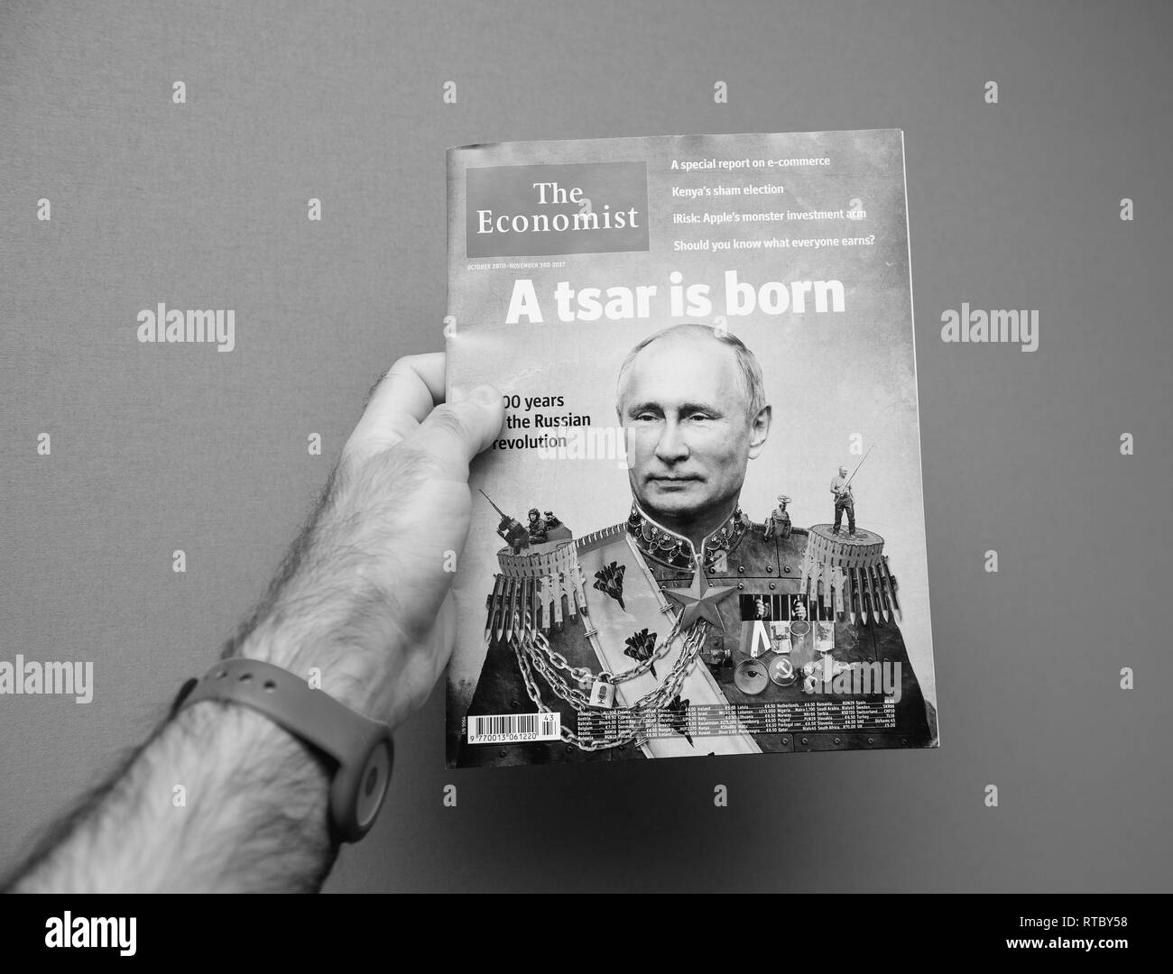 The economist magazine cover hi-res stock photography and images - Alamy