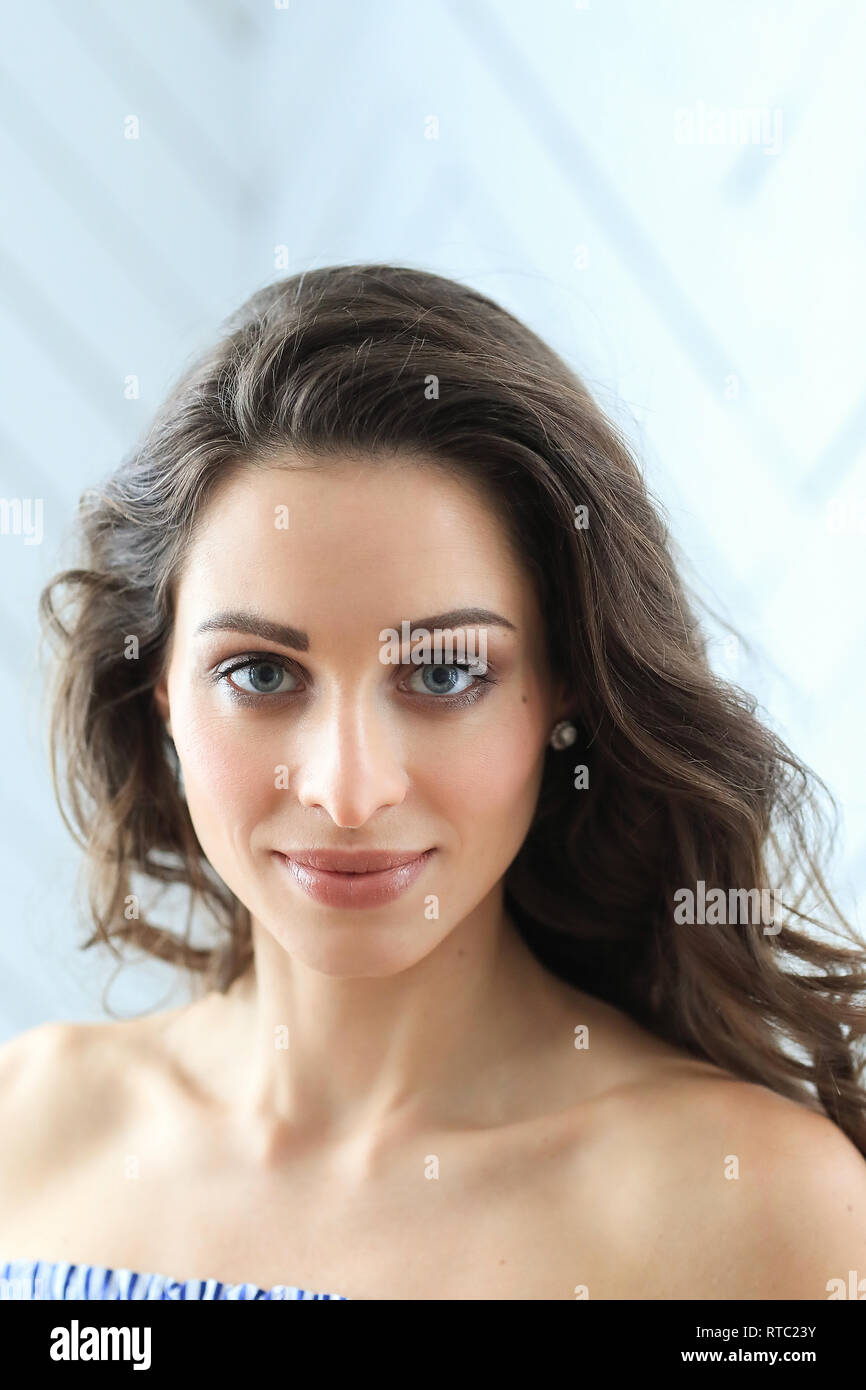 Lovely girl with beautiful smile Stock Photo - Alamy