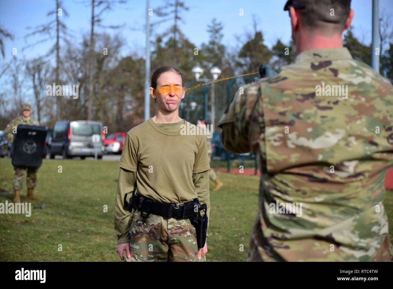 554th military police company hi-res stock photography and images - Alamy