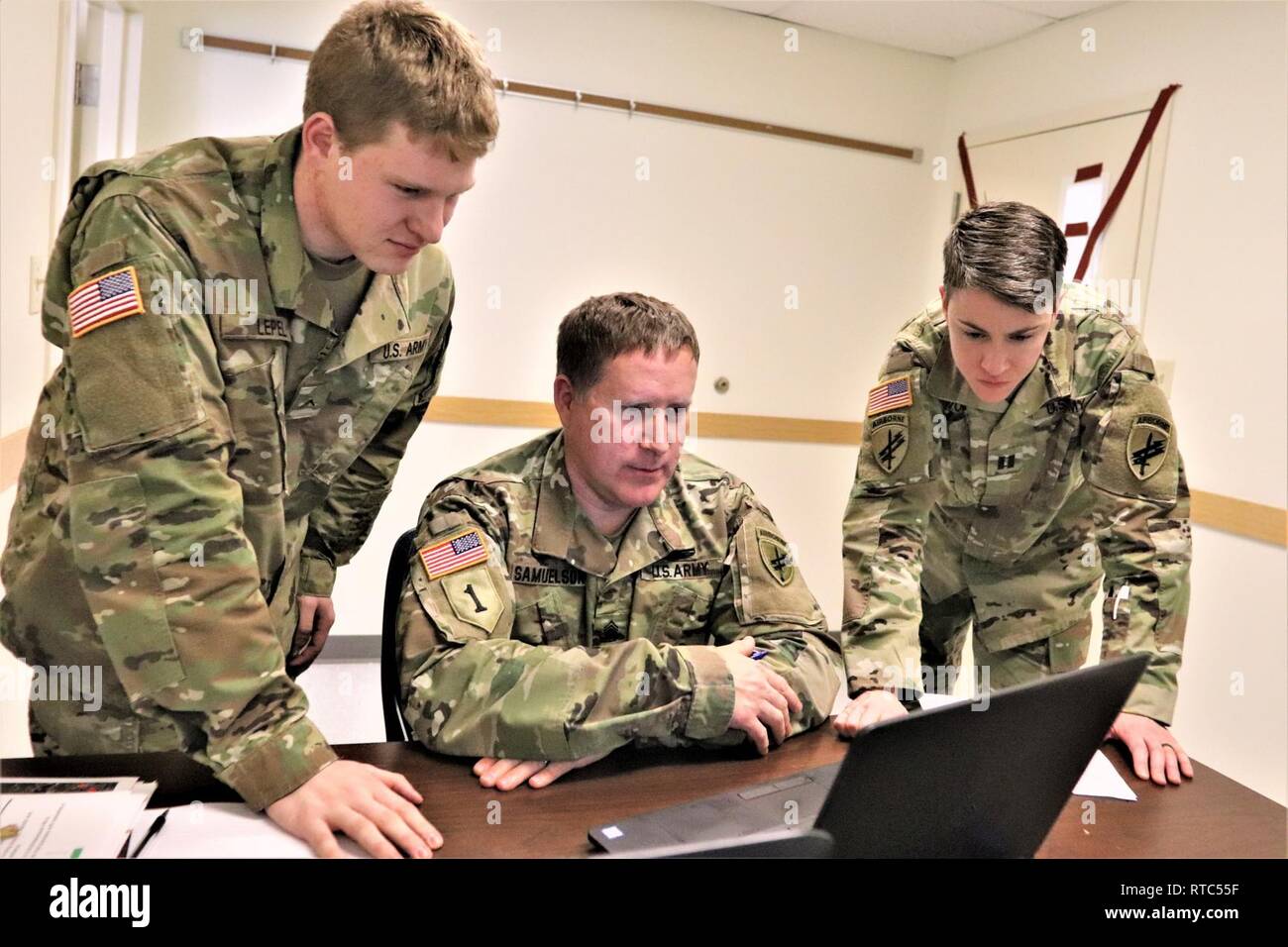 Capt samuelson hi-res stock photography and images - Alamy