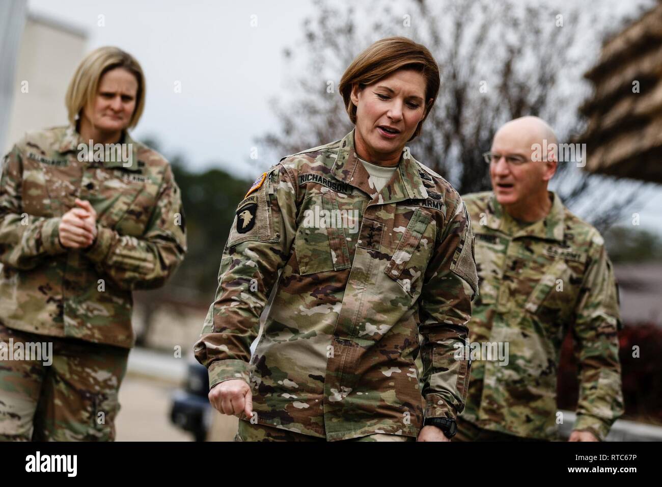 Lt. Gen. Laura J. Richardson, acting commanding general of U.S. Army ...
