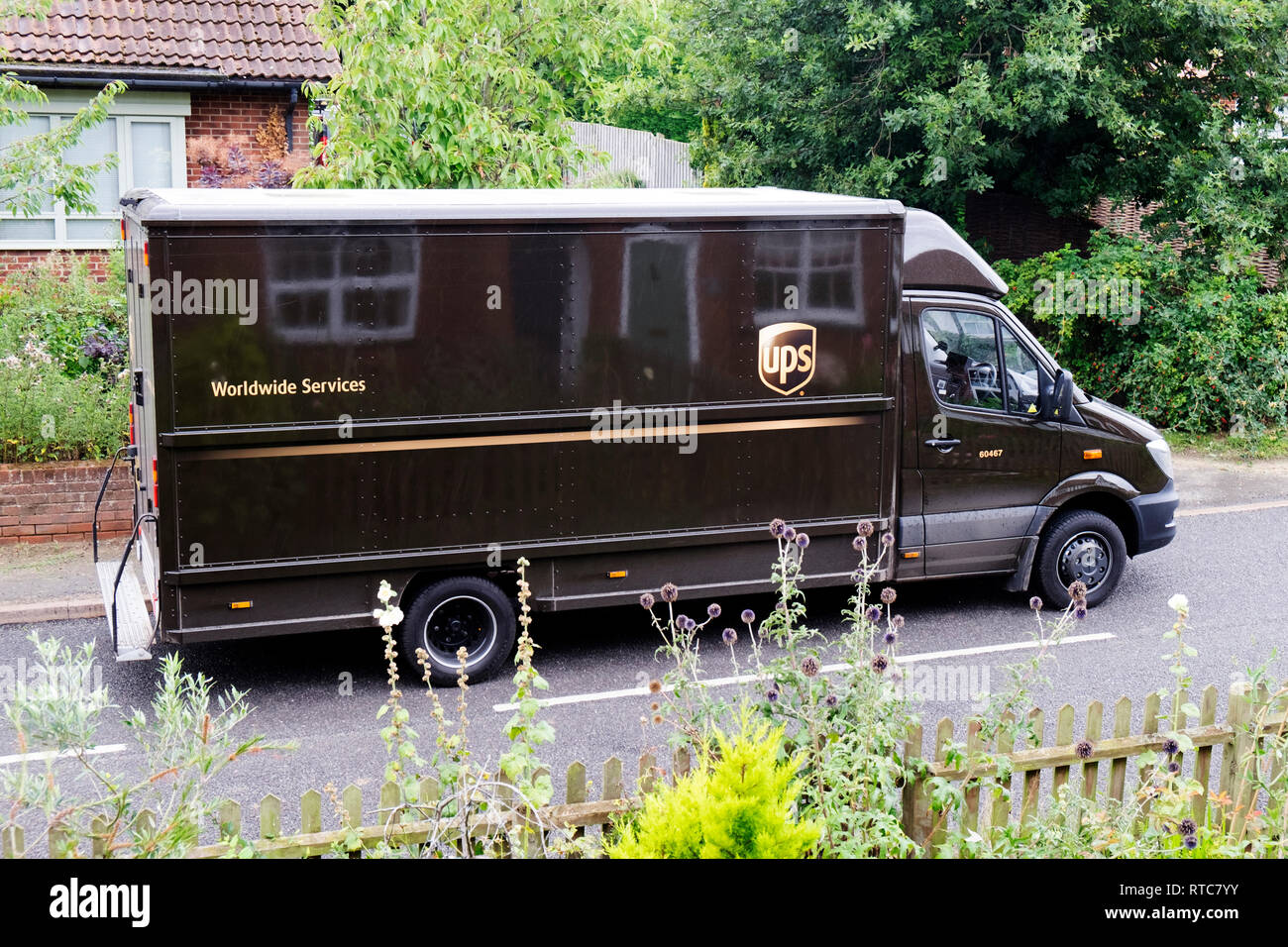 Ups delivery van hi-res stock photography and images - Alamy