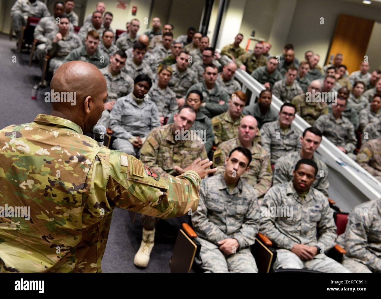 Master sgt simmons hi-res stock photography and images - Alamy