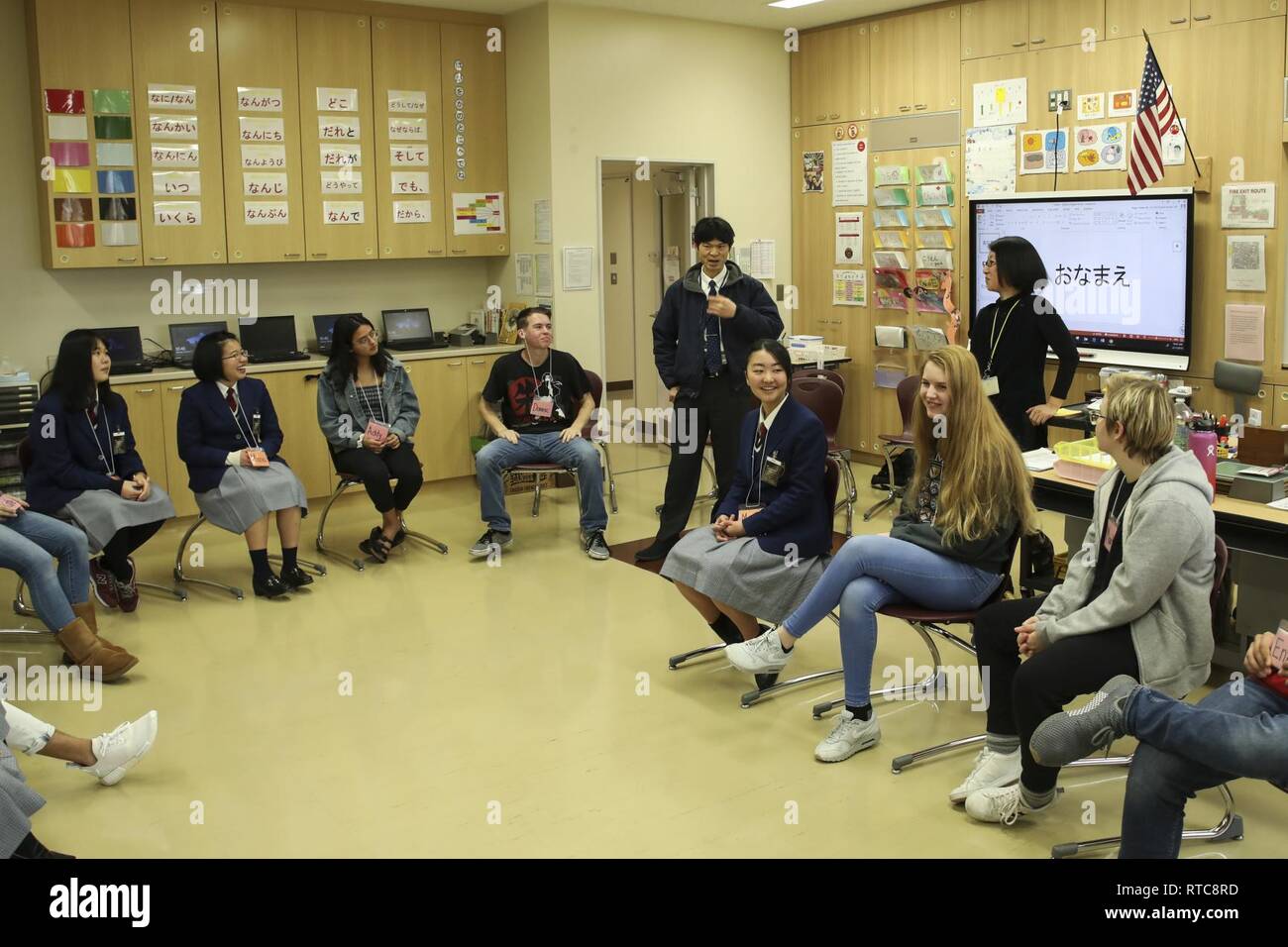 English learning in japan hi-res stock photography and images - Alamy