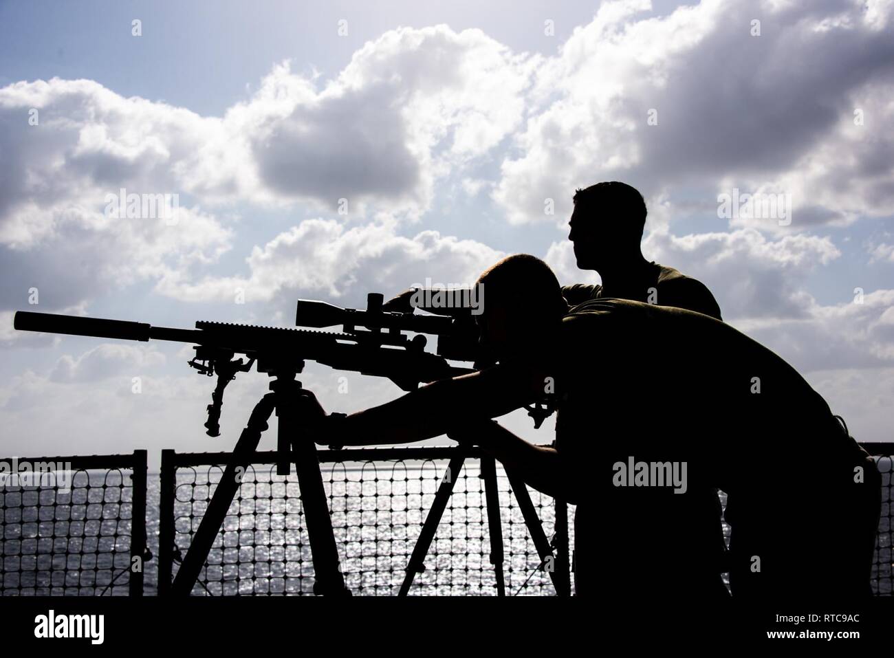 Sighting on moving targets hi-res stock photography and images - Alamy