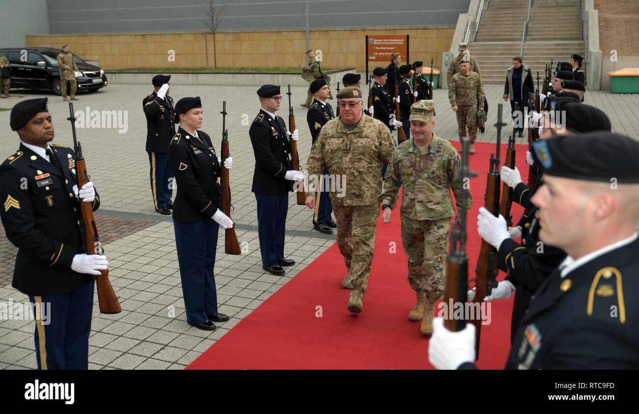 529th military police company hi-res stock photography and images - Alamy