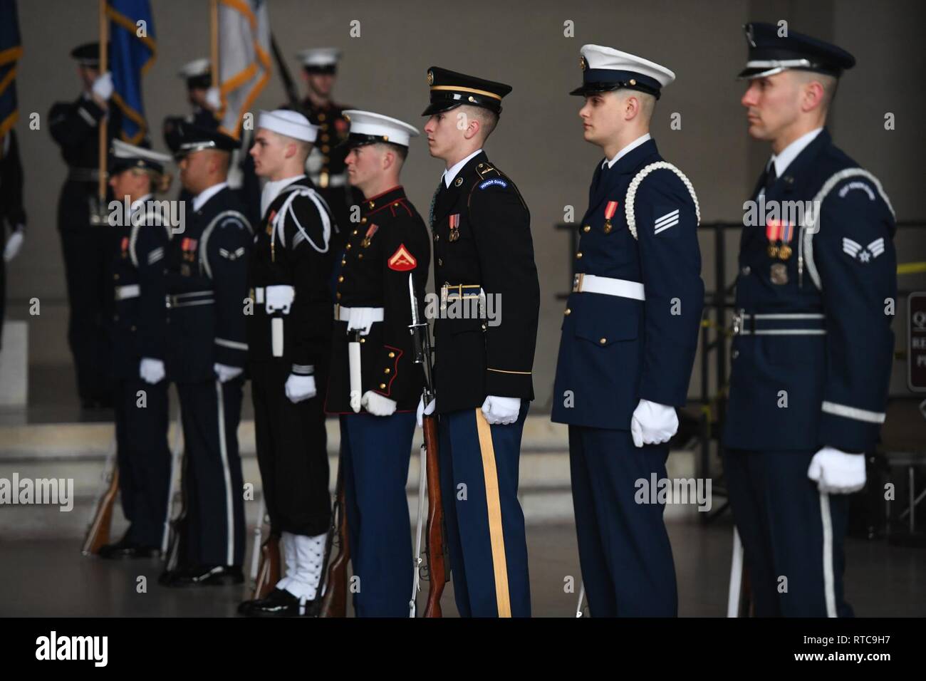 Members of the Joint Armed Forces Honor Guard file out of the Lincoln ...