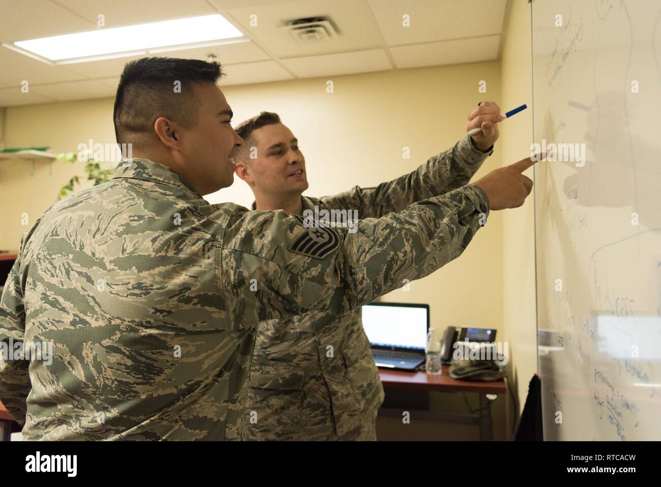 U.S. Air Force Tech. Sgt. Christopher Sills, 18th Communication ...