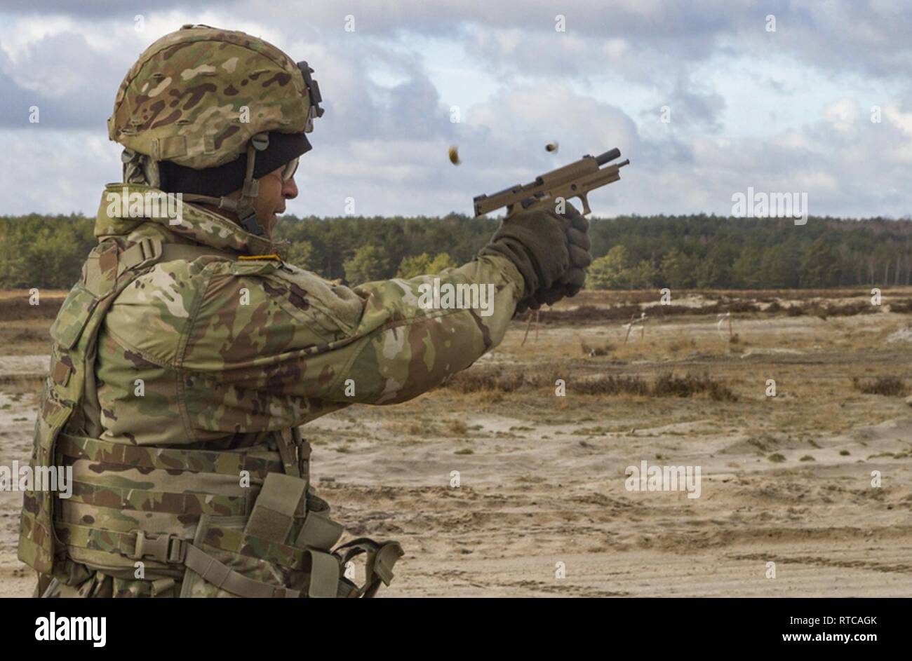1st squadron 4th cavalry regiment hi-res stock photography and images ...