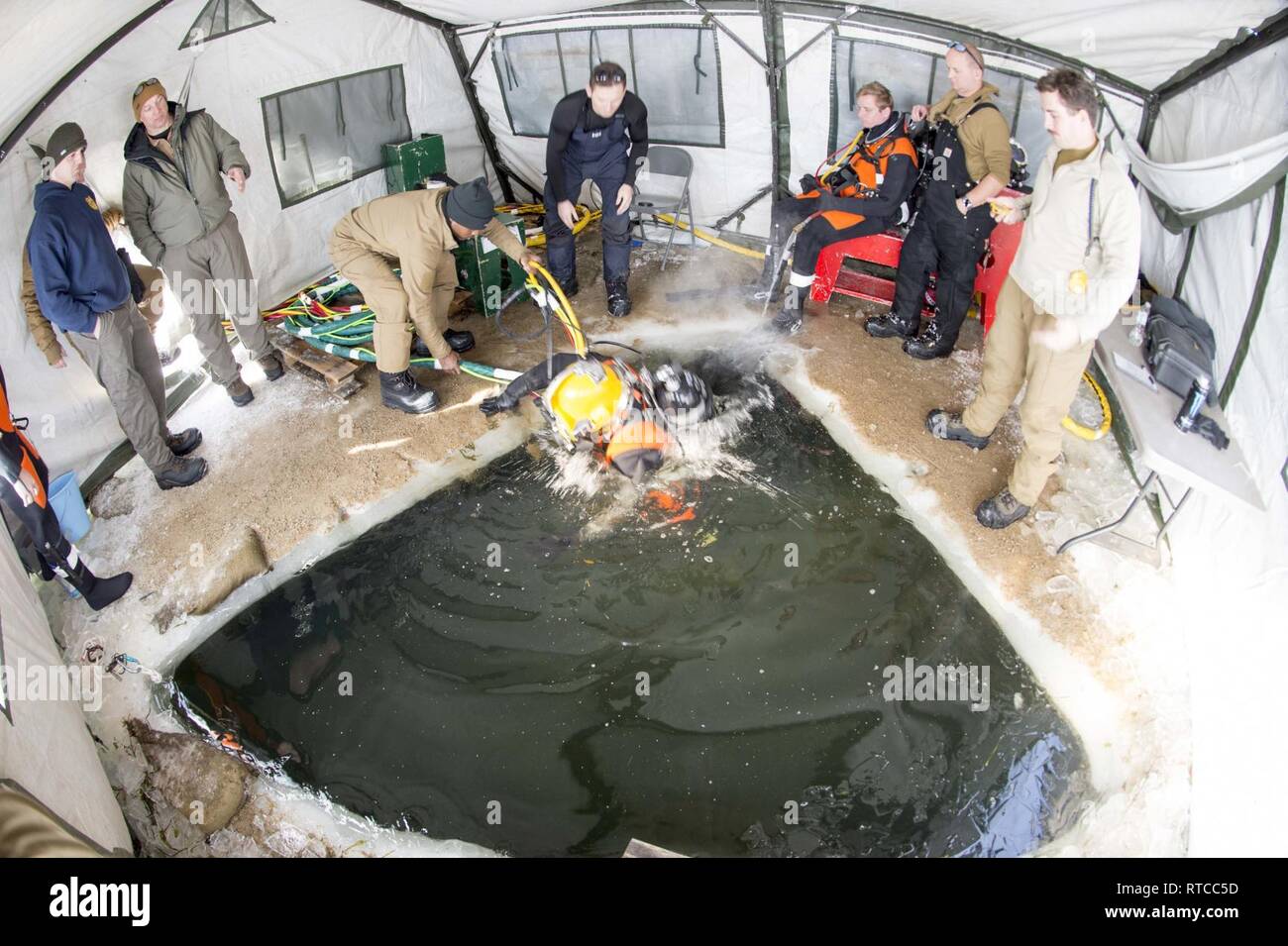LITTLE FALLS, Minn. (Feb. 13, 2018) Chief Navy Diver Bret Husbeck ...