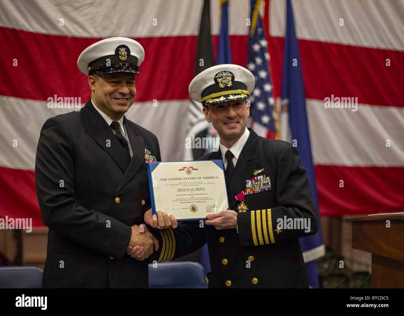 22nd marine expeditionary unit meu commanding officer hi-res stock ...