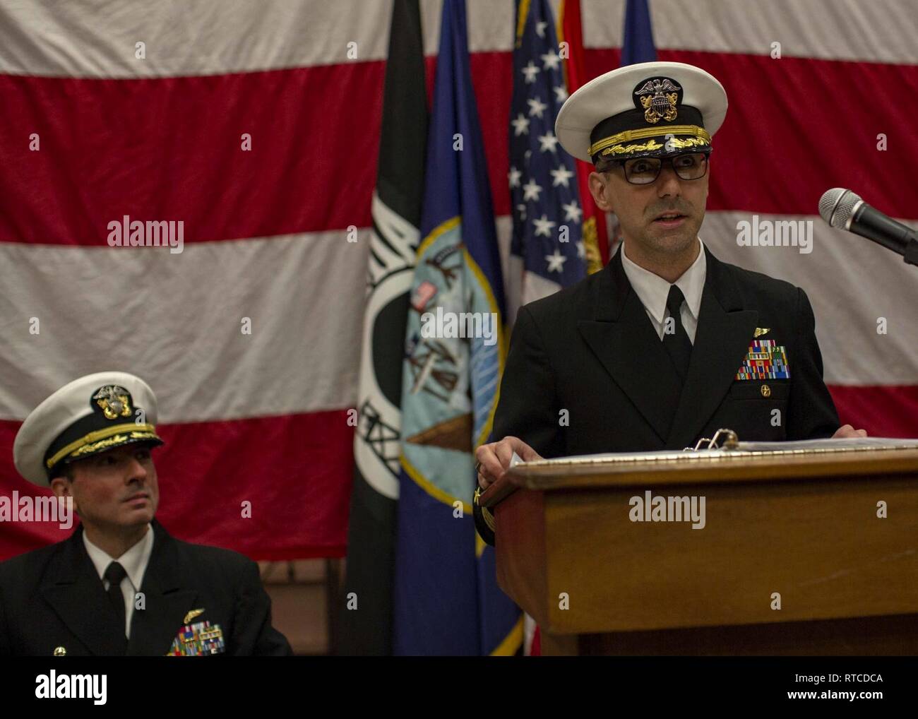 22nd marine expeditionary unit meu commanding officer hi-res stock ...