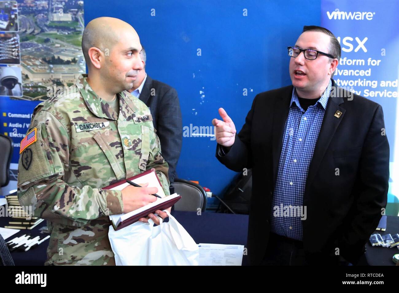 Signalstrong hi-res stock photography and images - Alamy