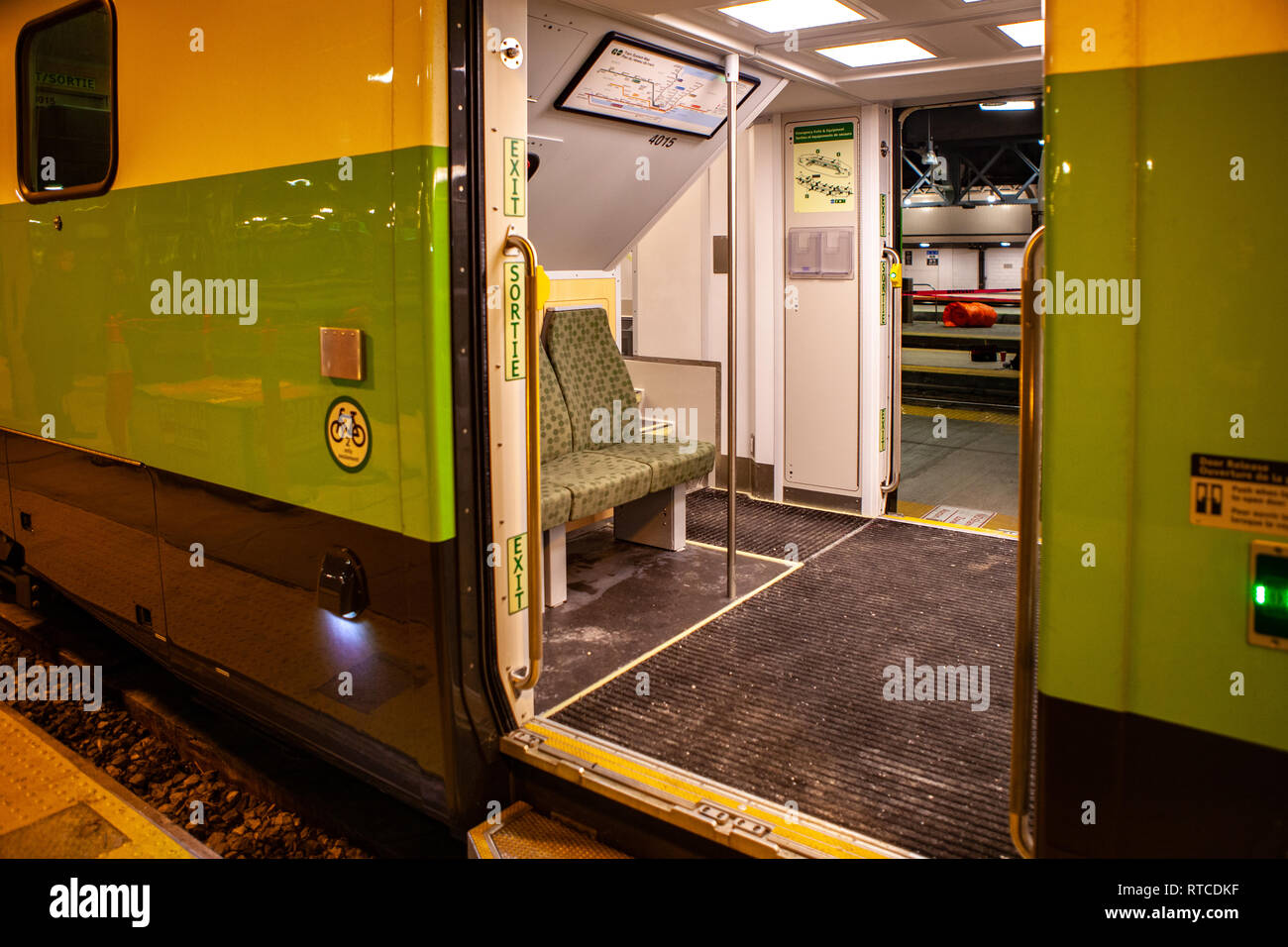Green wagons of speed Toronto’s GO train at Platform of Union Station ...