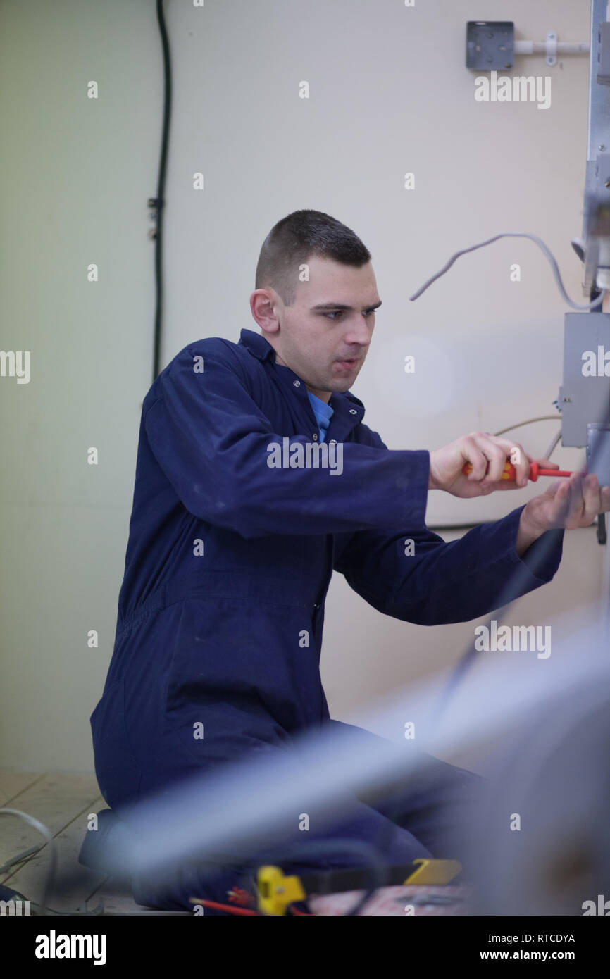 students at a further education college learning how to become an ...