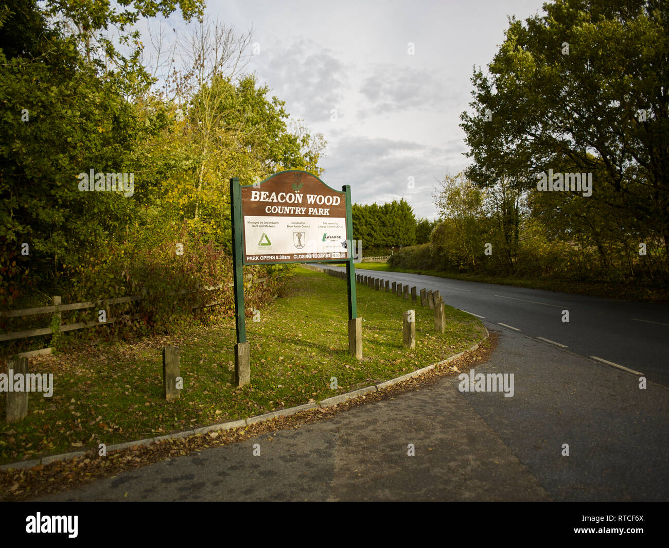 Beacon wood country park sign and entranceway, Kent, England Stock ...