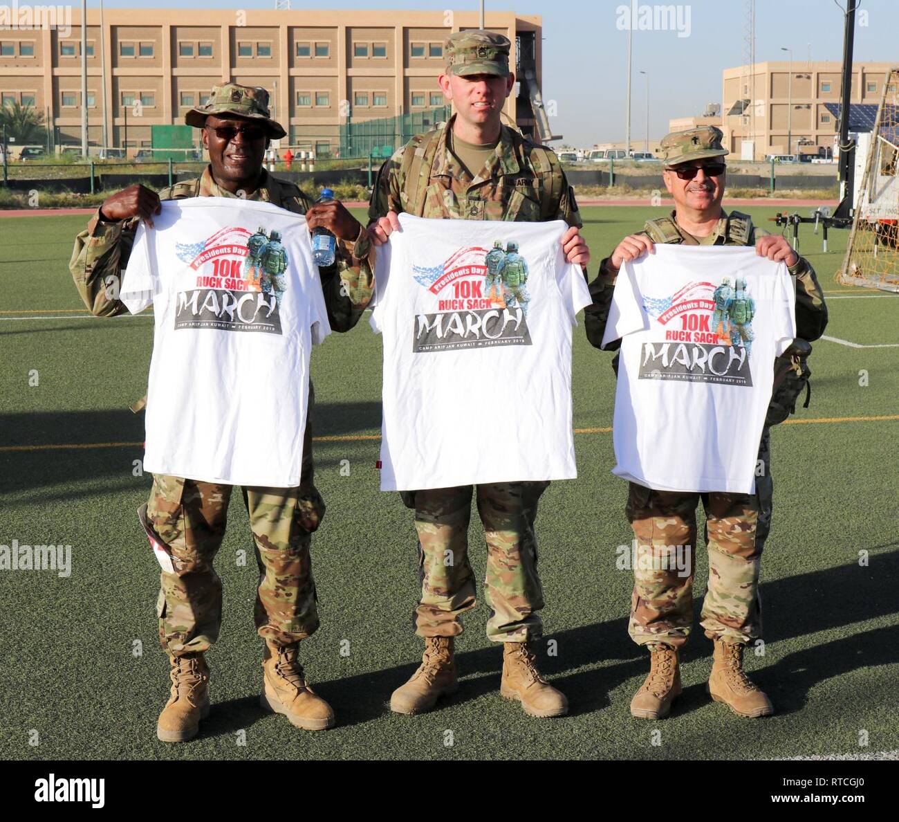 U.S. Army Soldiers assigned to the 335th Signal Command (Theater ...