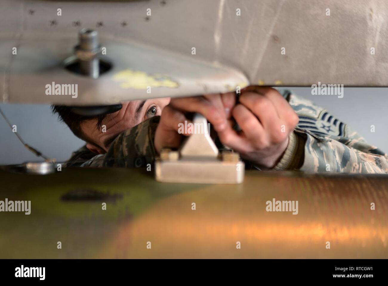 U.S. Air Force Staff Sgt. Ryan Pritt, 31st Aircraft Maintenance ...