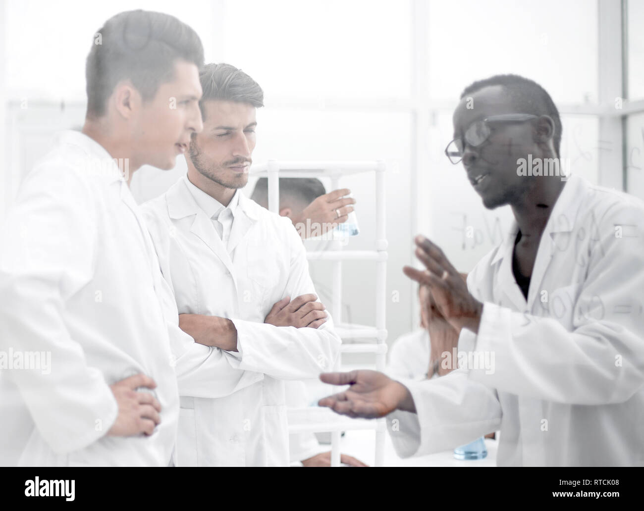 Researchers working in clinical hi-res stock photography and images - Alamy