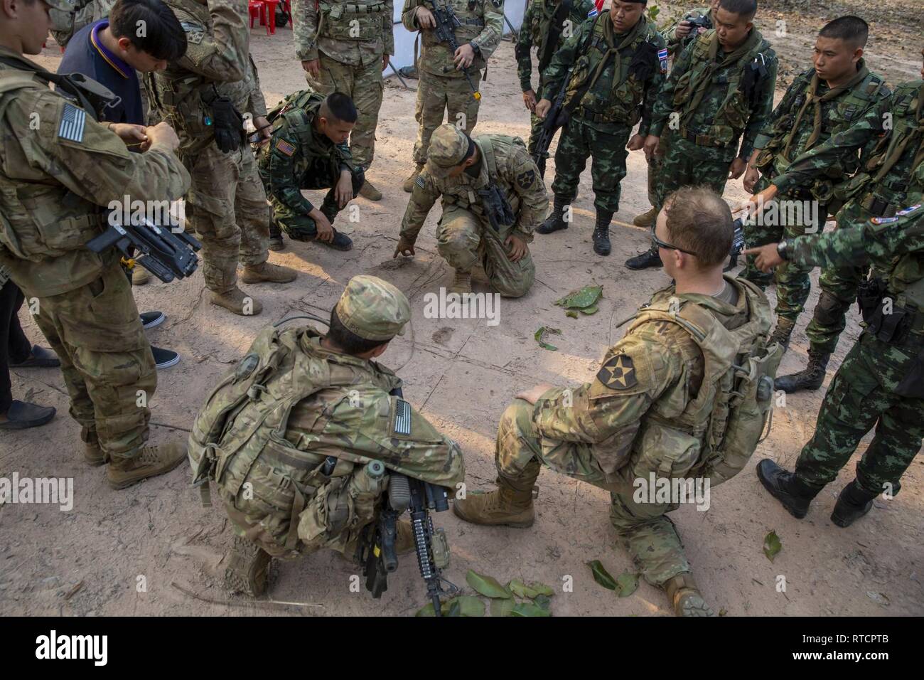 Troop leading procedures hi-res stock photography and images - Alamy
