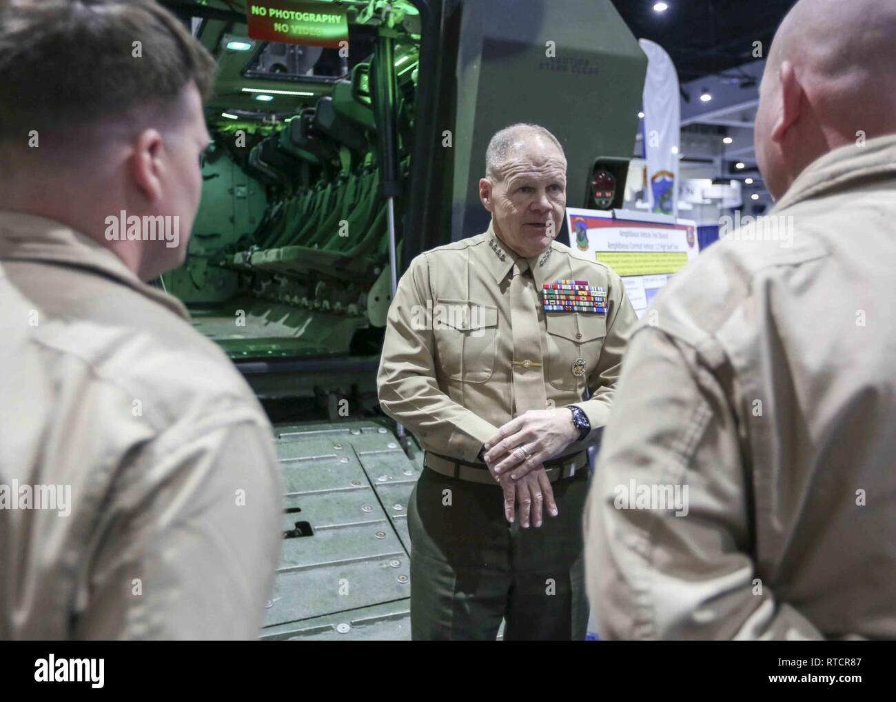 Usmc acv hi-res stock photography and images - Alamy