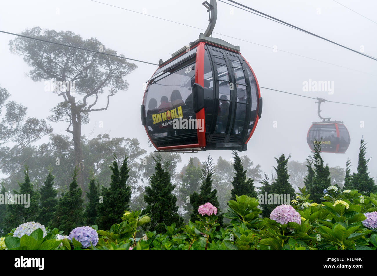 Cable car at the Ba Na Hills resort in Vietnam Stock Photo - Alamy