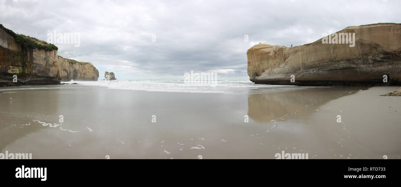 High resolution panoramic of Tunnel Beach, Dunedin, Otago, New Zealand ...