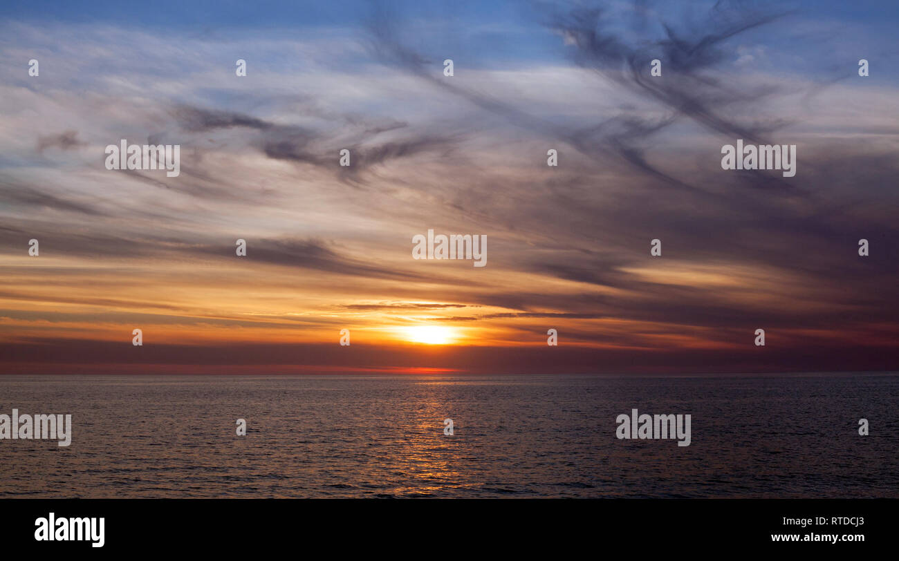 Gulf of mexico sunset hi-res stock photography and images - Alamy