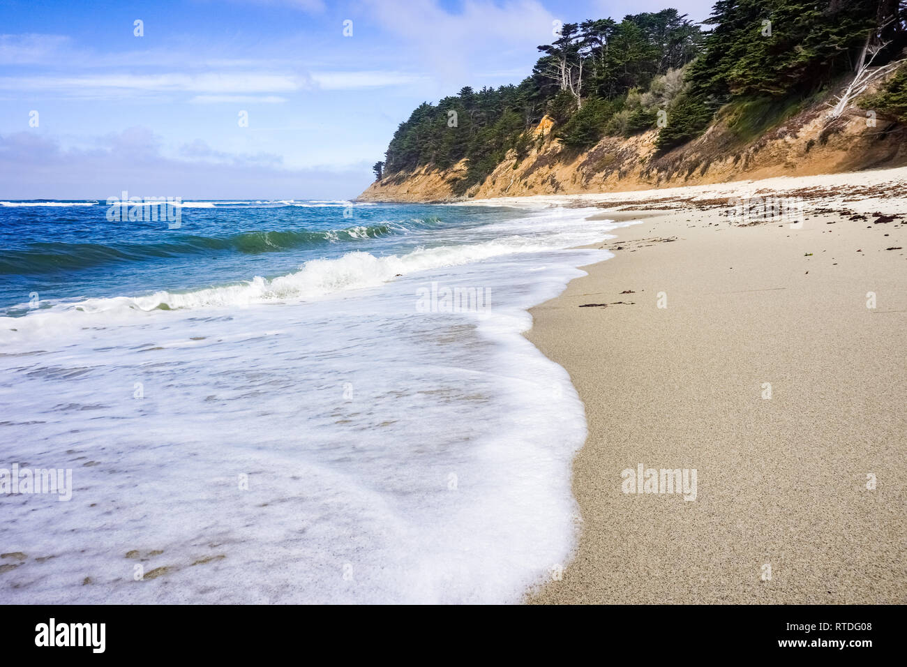 Pacific Ocean coastline, Moss Beach, California Stock Photo - Alamy