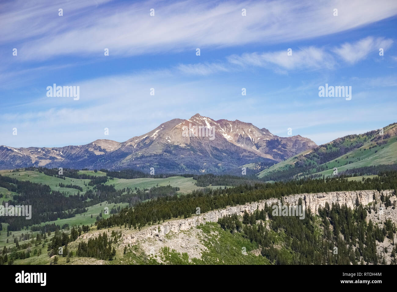 Yellowstone overview hi-res stock photography and images - Alamy