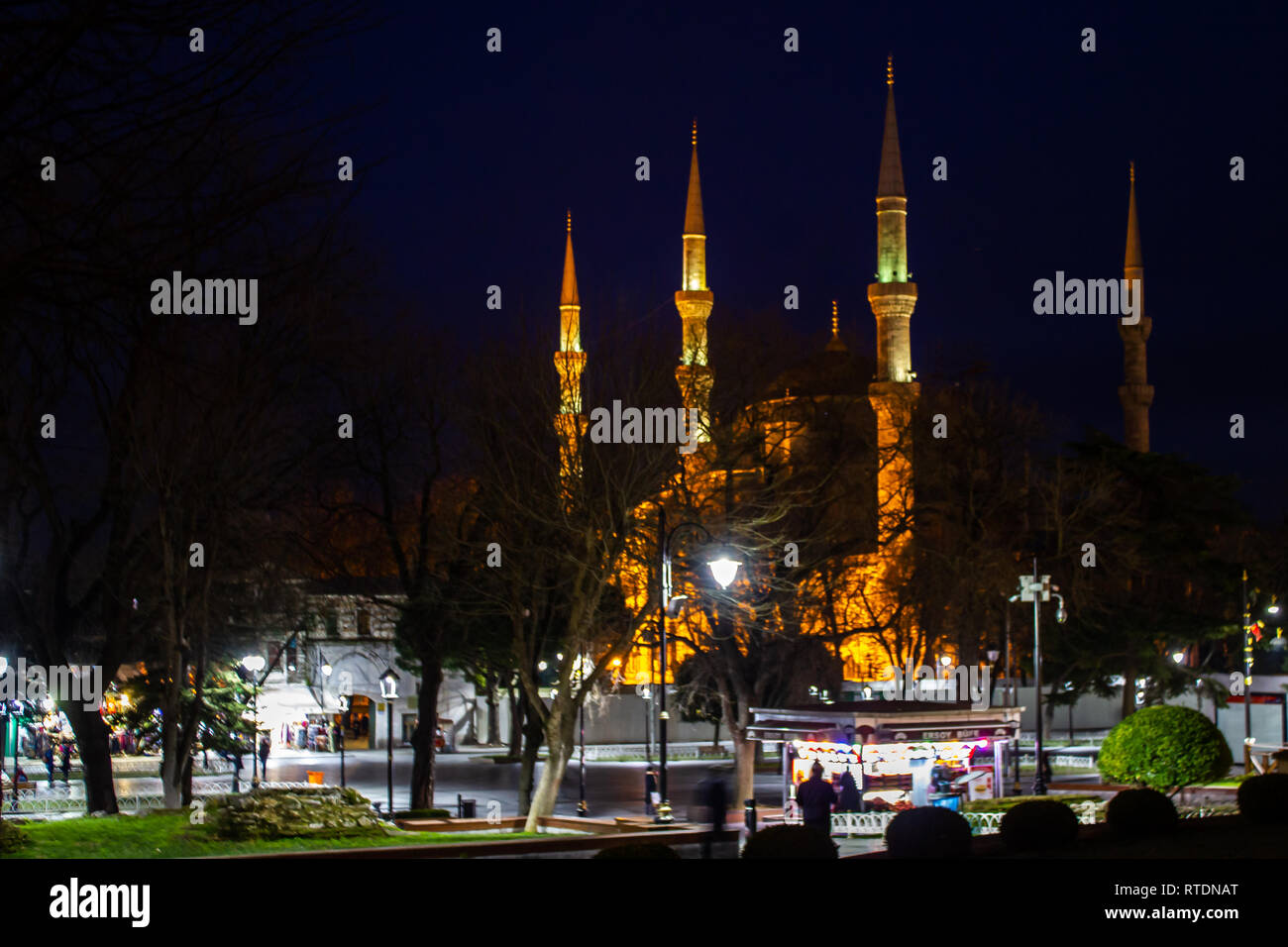 Blue mosque istanbul night hi-res stock photography and images - Alamy