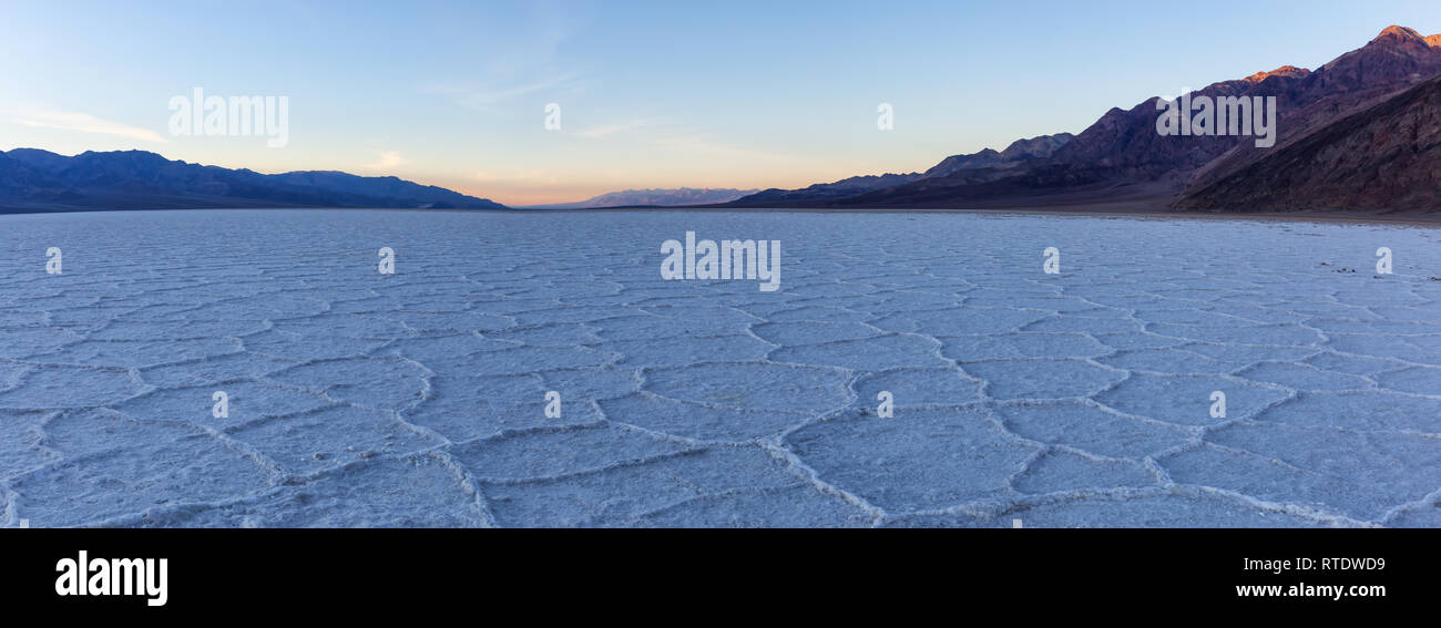 Salt Pan at the Badwater Basin, Death Valley National Park, California ...