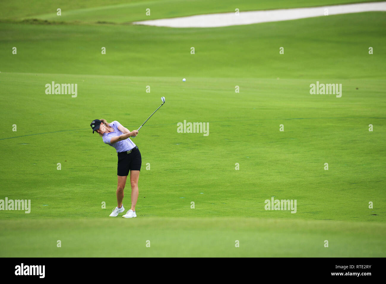 Singapore. 1st Mar, 2019. Amy Olson of the United States competes ...