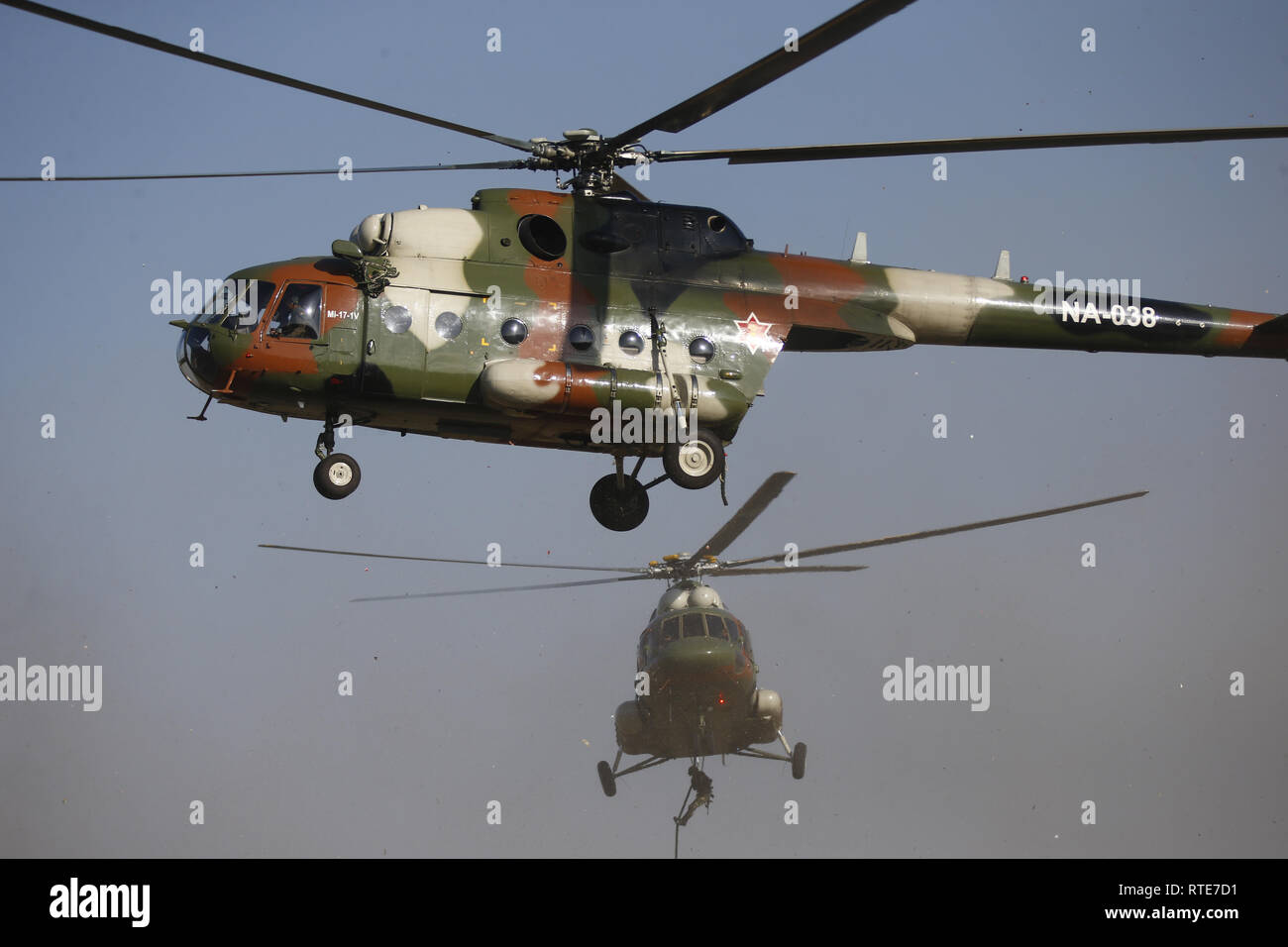 Kathmandu, Nepal. 1st Mar, 2019. A Nepalese Army soldier rappels down ...